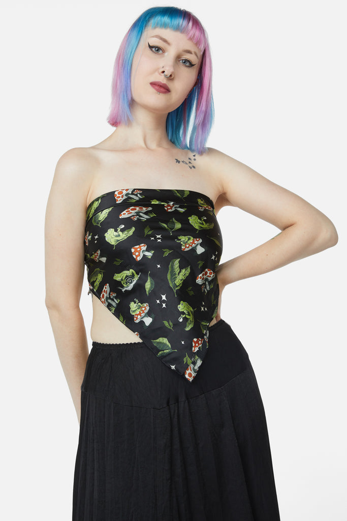 Frog Friends Satin Scarf – Dangerfield