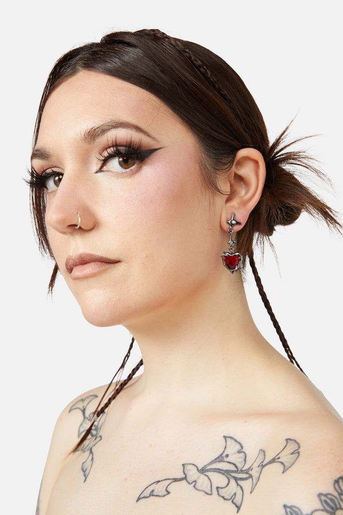 Drop Heart Studs – Dangerfield
