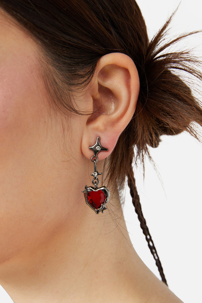 Drop Heart Studs – Dangerfield
