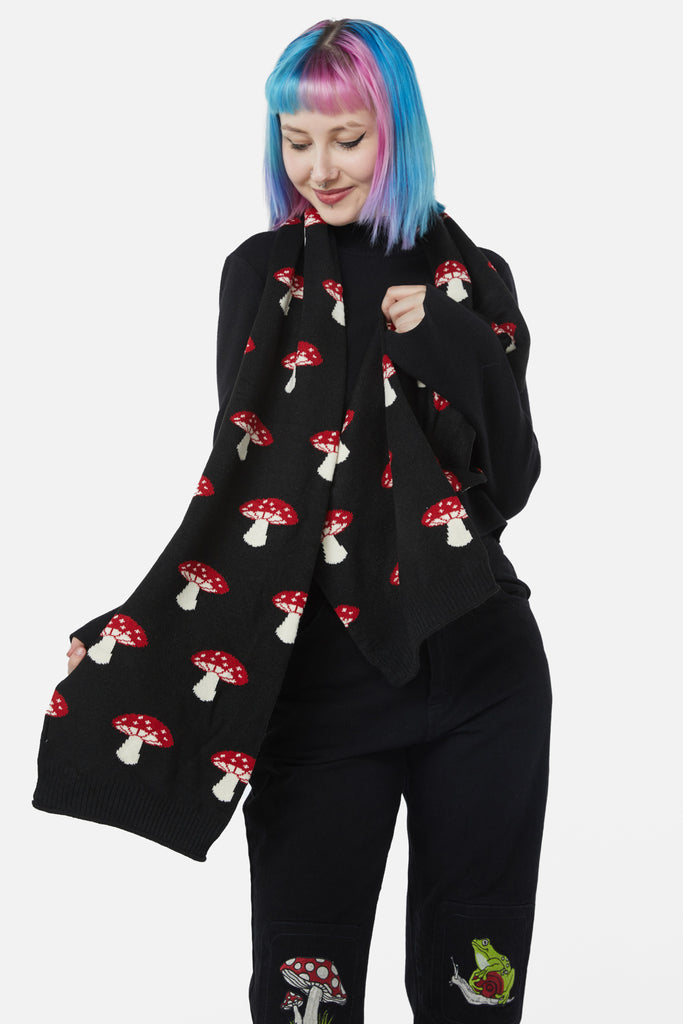 Mushroom Scarf – Dangerfield