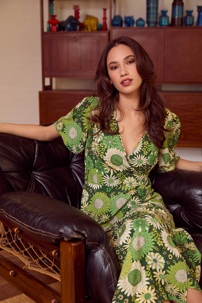 Viva Floral Midi Wrap Dress – Dangerfield