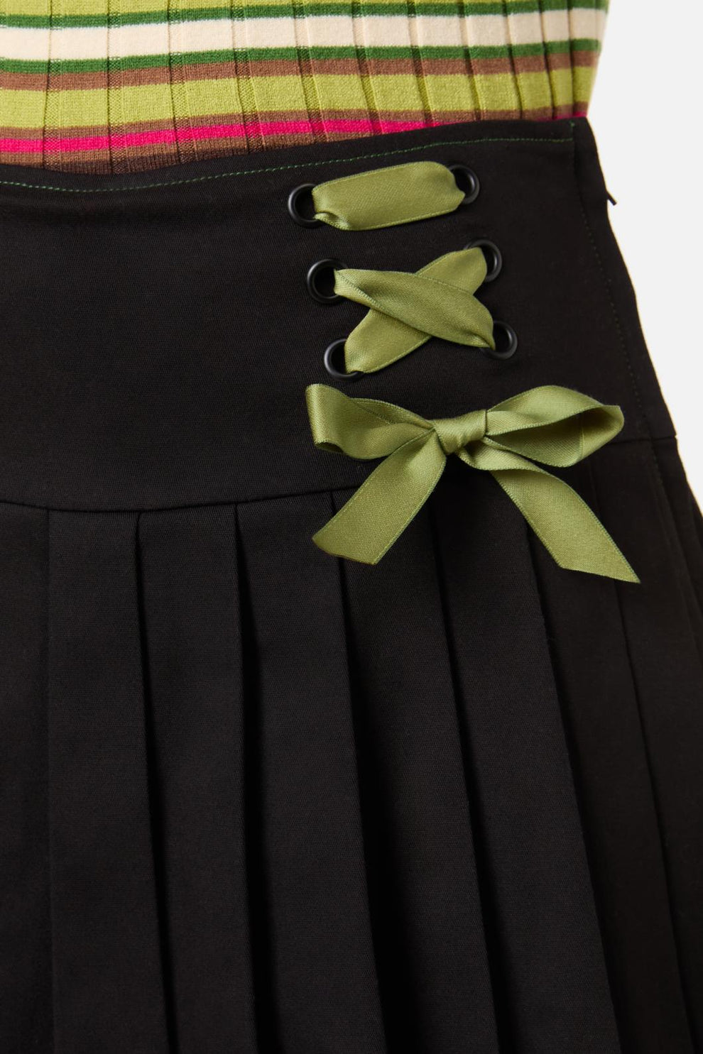 Garden Hedge Bow Trim Skort – Dangerfield